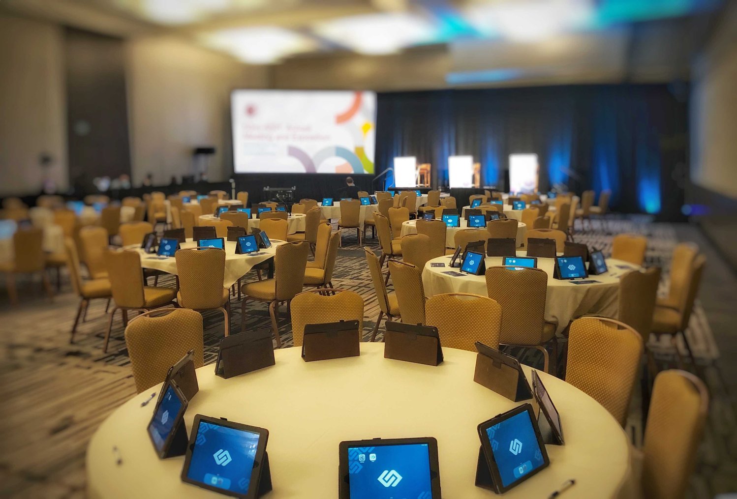 Plan Interactive Satellite Symposia | Array